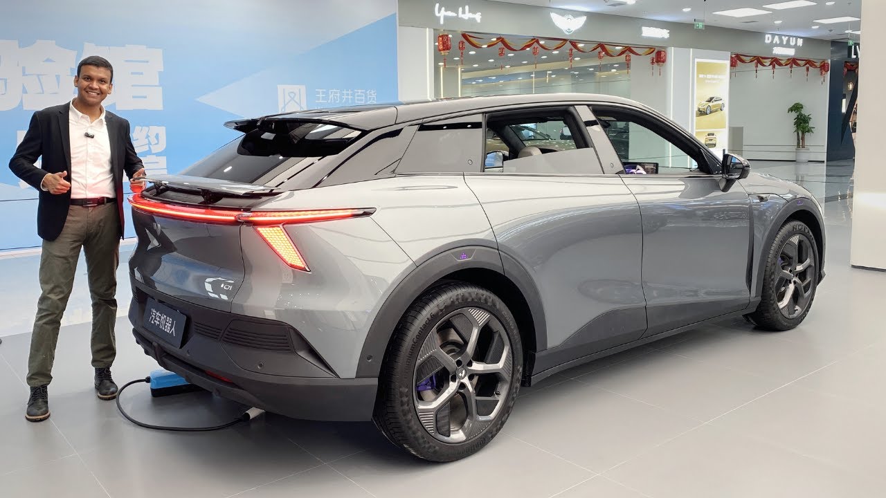 Electric "AI RoboCar" 2024 Geely & Baidu Jiyue 01 Review ( English ...