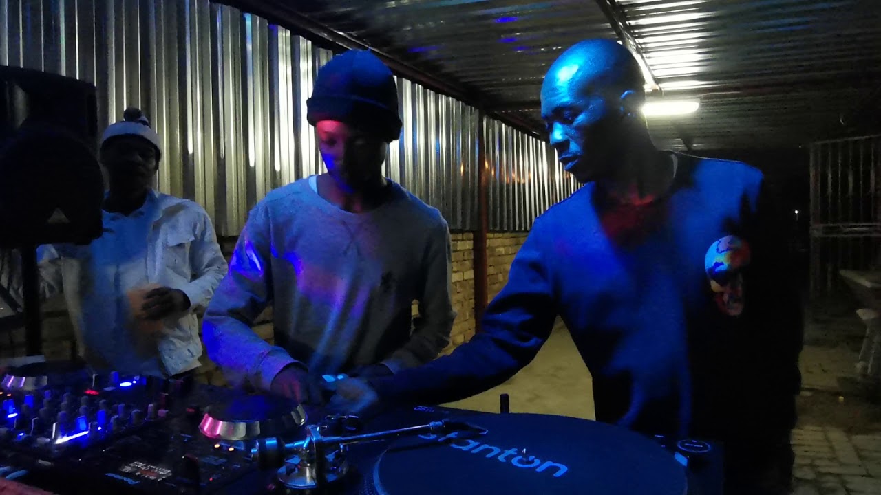 BACK2BACK Mix with DJ Boere and SoulGee - YouTube