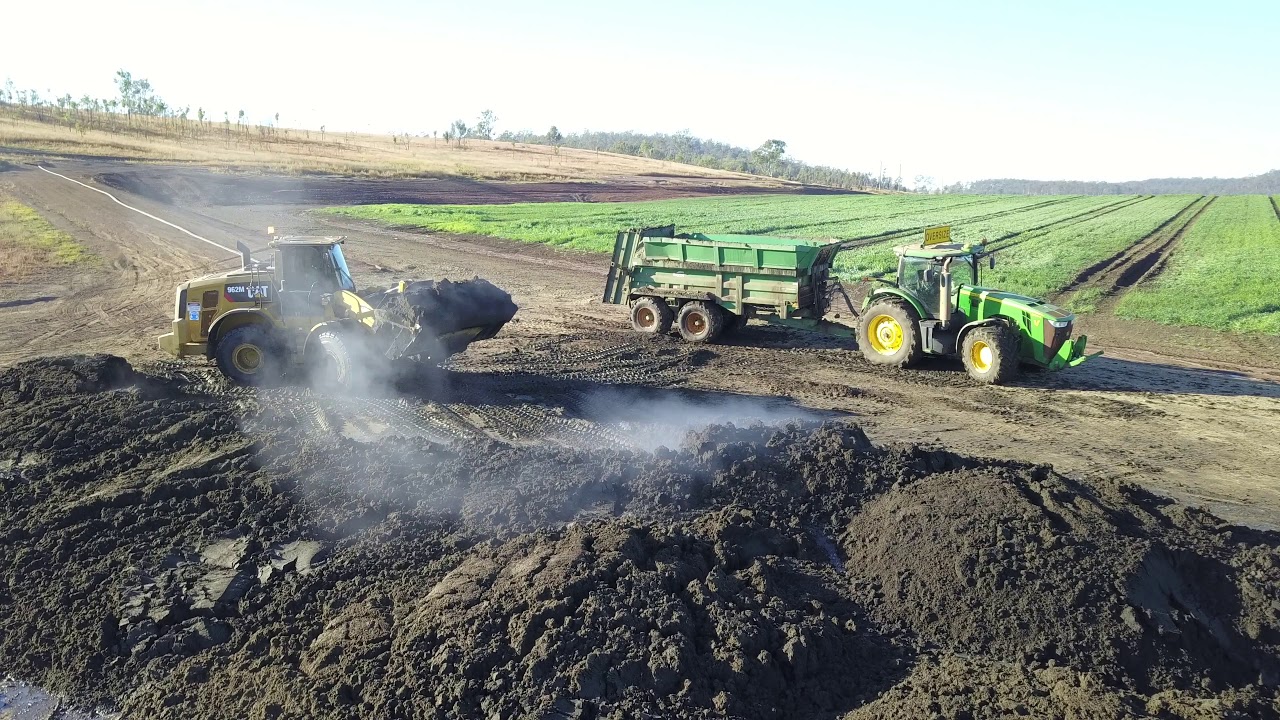 Greensill Farming - Mill Mud Spreading ( ft,JD 8370r, 8295r, Bunning ...