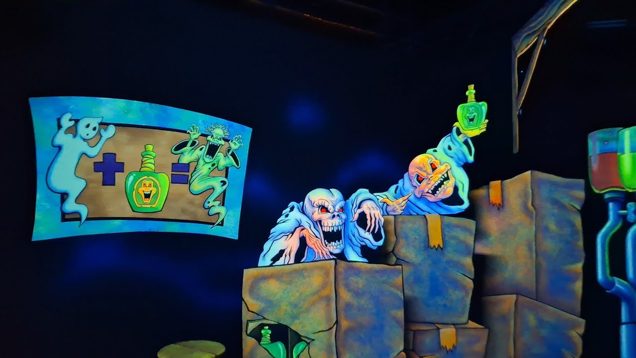 Boo Blasters on Boo Hill at Kings Dominion 2025 | Non Interactive Ride ...