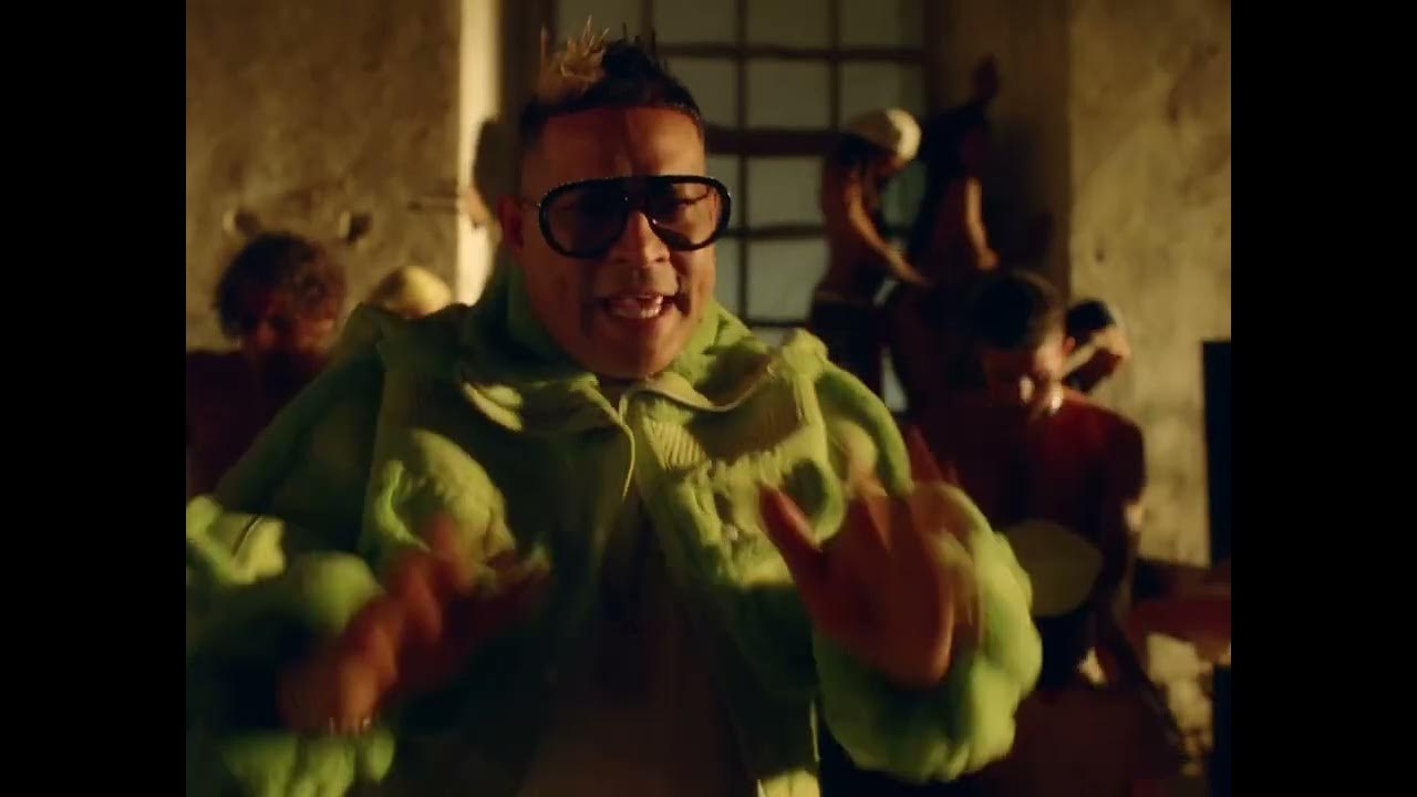 KAROL G, Maldy - Gatúbela (Official Video) - YouTube