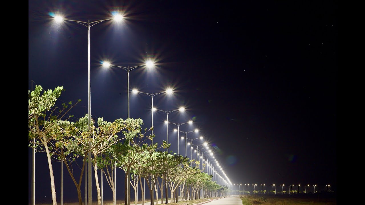 Street Light 10M high with AC LED Light 150W. - YouTube