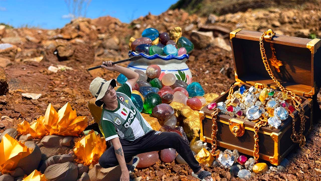 Crystal Hunting! YouTubers Strike Gold with Expensive Crystals at a ...