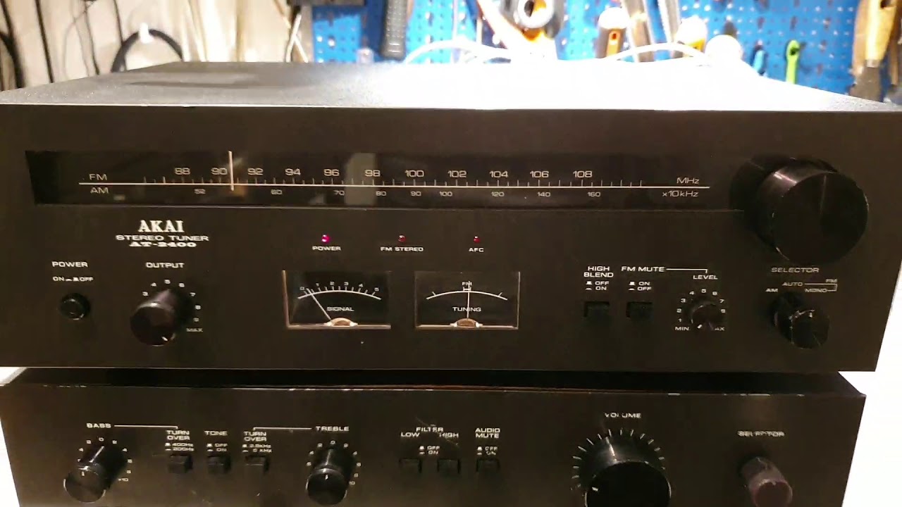 AKAI AM-2400 +AKAI AT-2400 set 70' test - YouTube