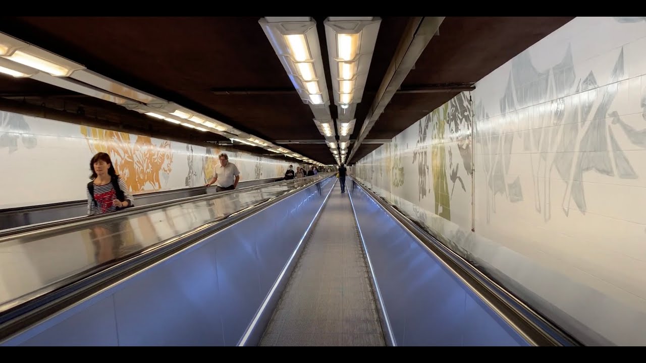 High-Speed Moving Walkway (trottoir roulant rapide) · Paris – Metro ...