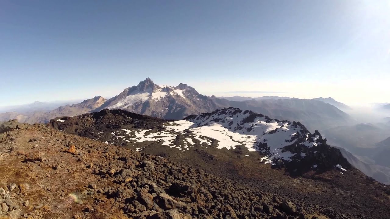 Cumbre del Volcán Antuco Abril 2015 - YouTube