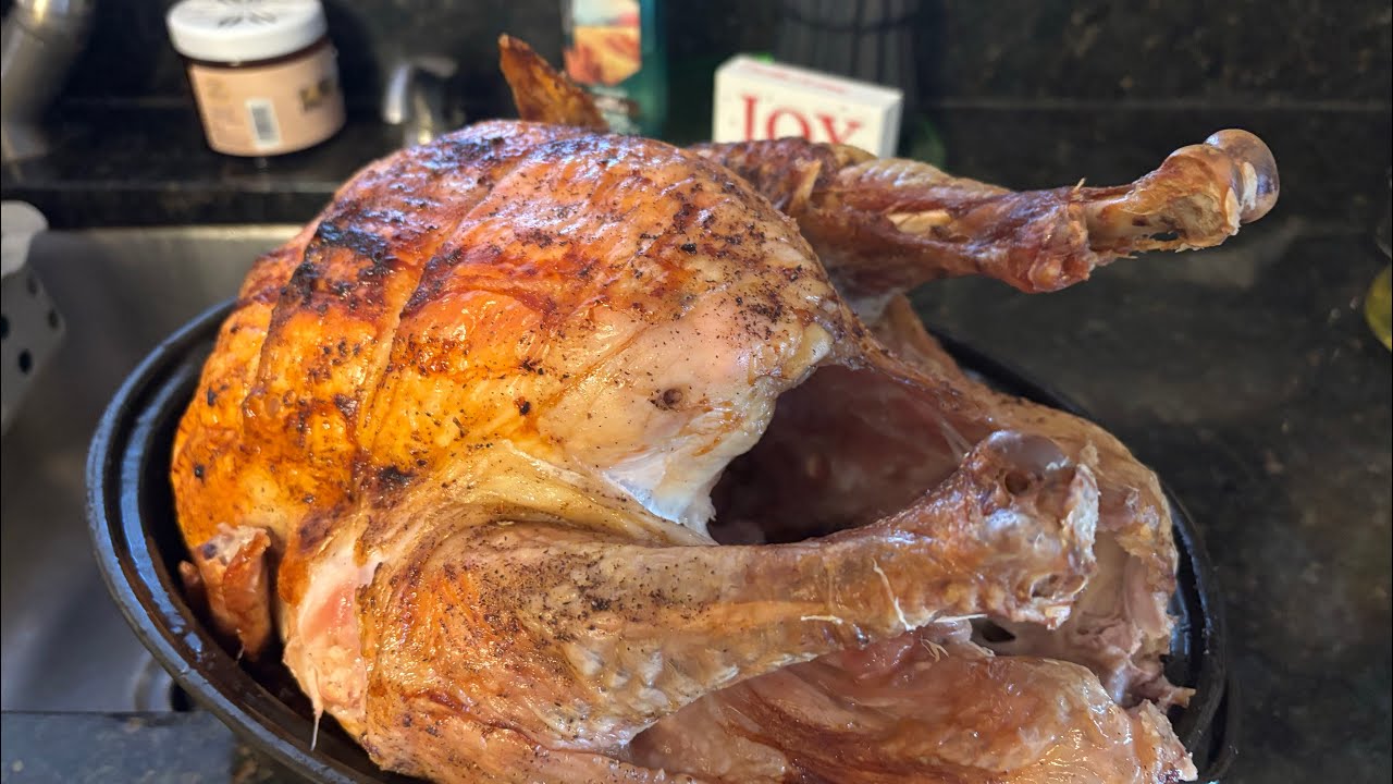 Big easy, cooking the turkey for Thanksgiving 2024 - YouTube