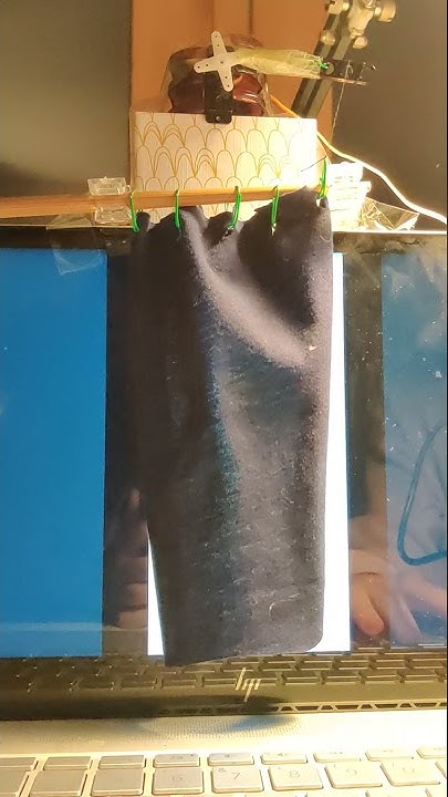 Mini Light Controlled Arduino Curtains - YouTube