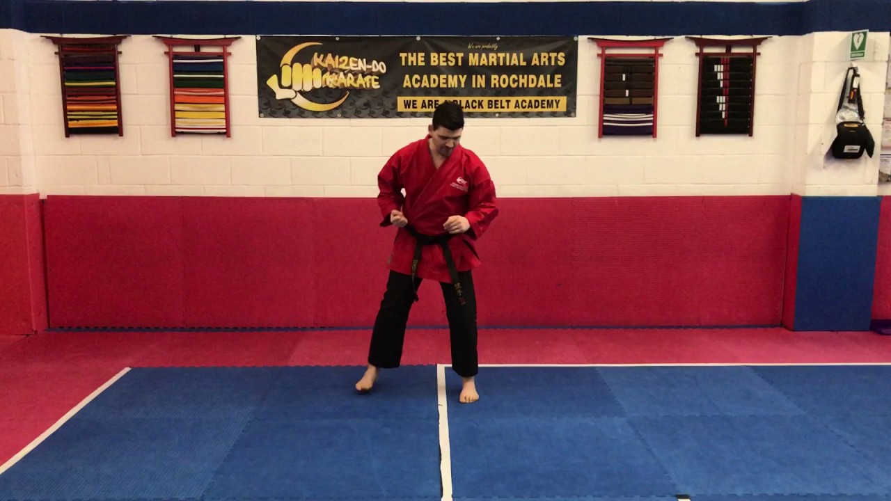 Karate Fighting stance for beginners - YouTube