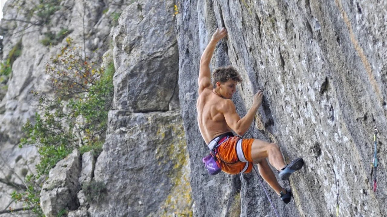"127 ore" 8b+ , san rocchino - YouTube