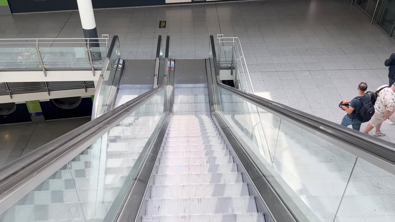 Dortmund Wickede Airport - 6x Escalator ride (1999 O&K KONE RTV-HD ...