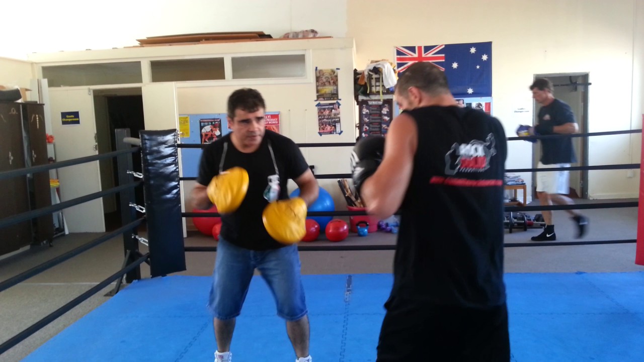Boxrite technical focus mitt session - YouTube