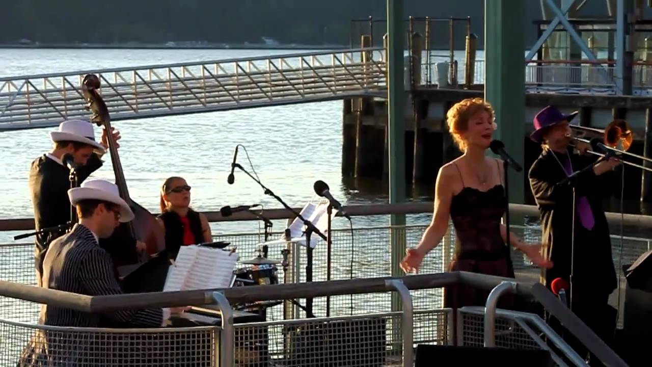 Joan Crowe @ Yonkers Waterfront 2 - YouTube