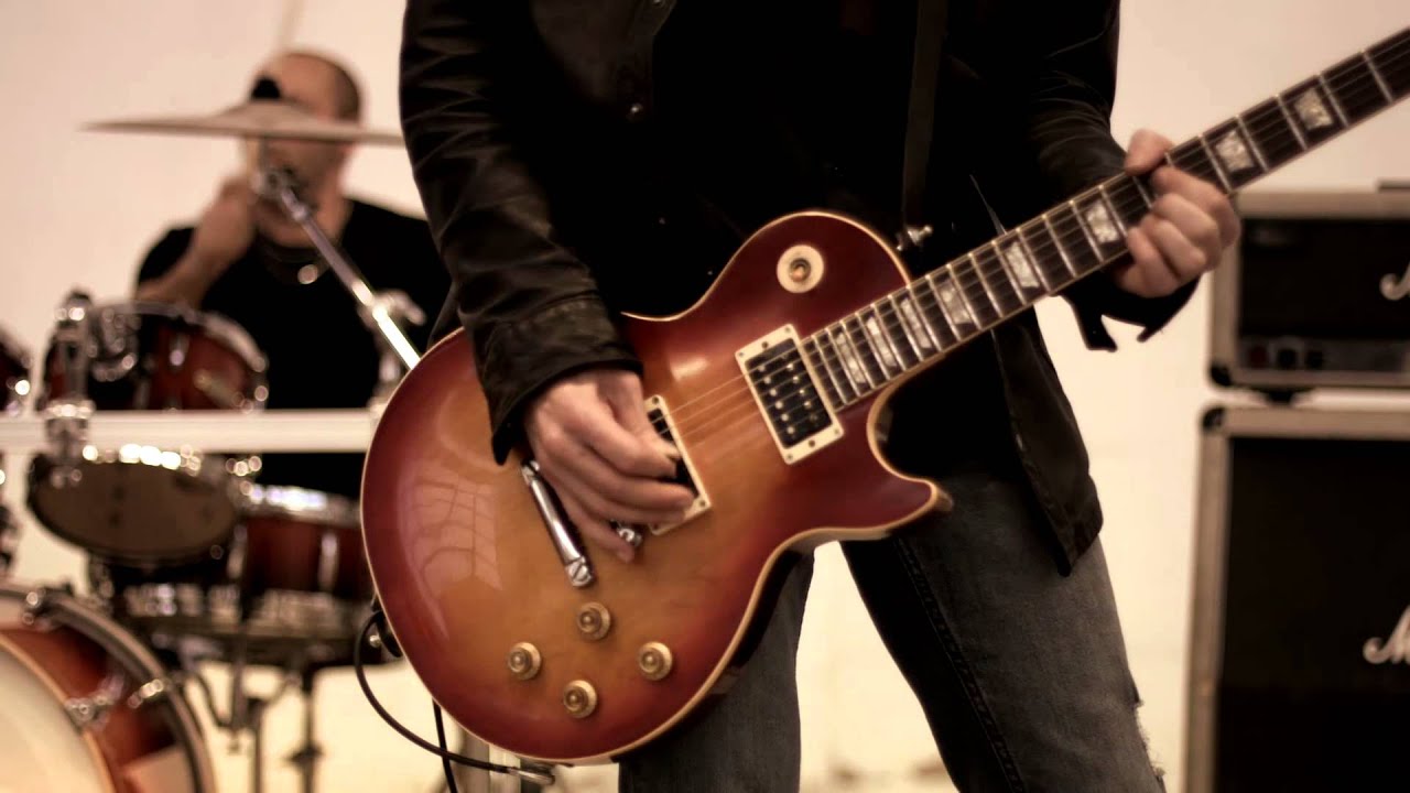 John Strada - Torno a casa (Official Video) - YouTube