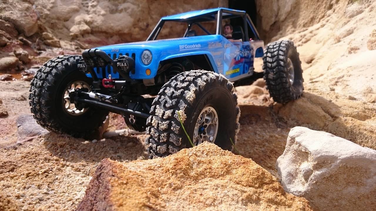 Axial Wraith Poison Spyder