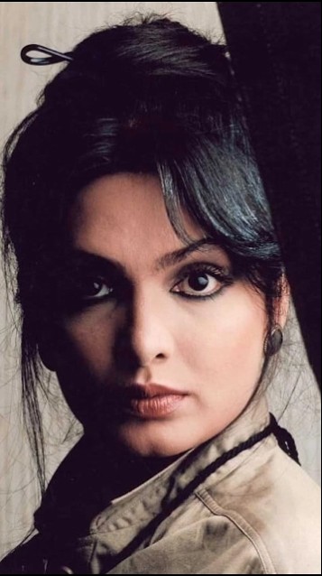 Parveen boby #song #bollywood a Mera Dil pyar ke kabil - YouTube