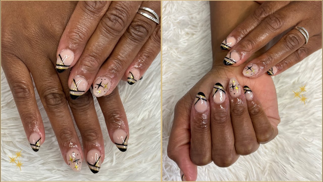 Classy Black & Gold Short Almond Shaped Nails - YouTube