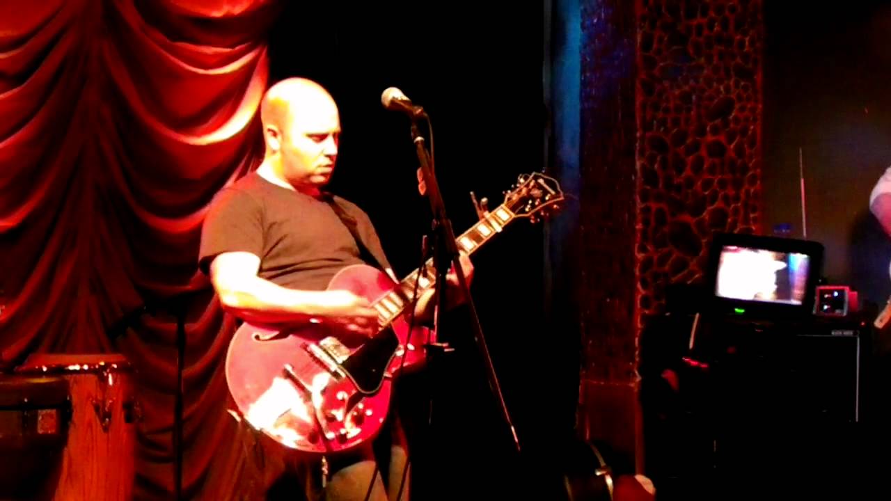 Matt Perrone at the Visulite Theatre 04-13-2012 - YouTube