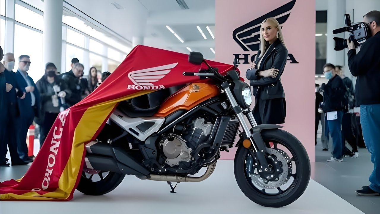 Honda Rebel CMX 1100: The Ultimate Cruiser for Power and Style - YouTube