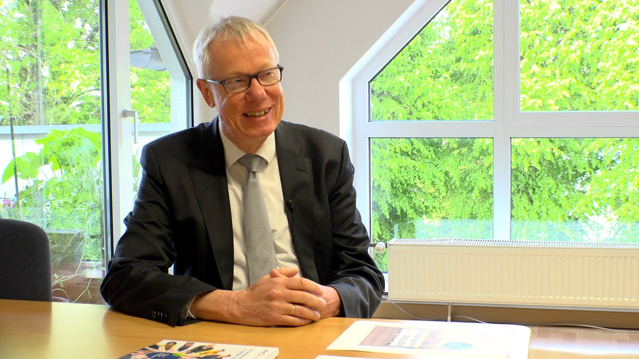 Rainer Jahnke, VHS-Botschafter, Vorstandsvorsitzender Stadtsparkasse ...