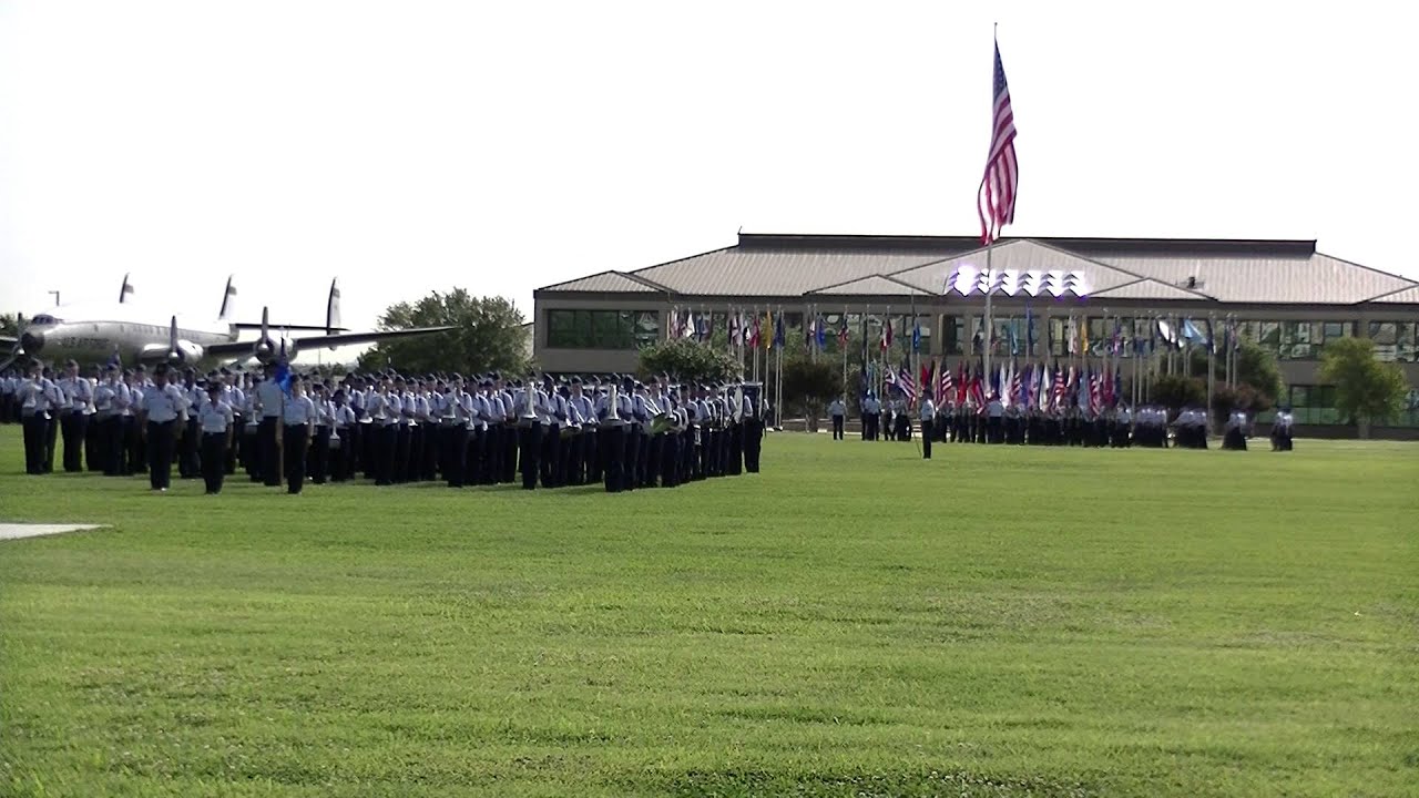 Air Force Basic Military Training (BMT) Graduation Parade (Official ...
