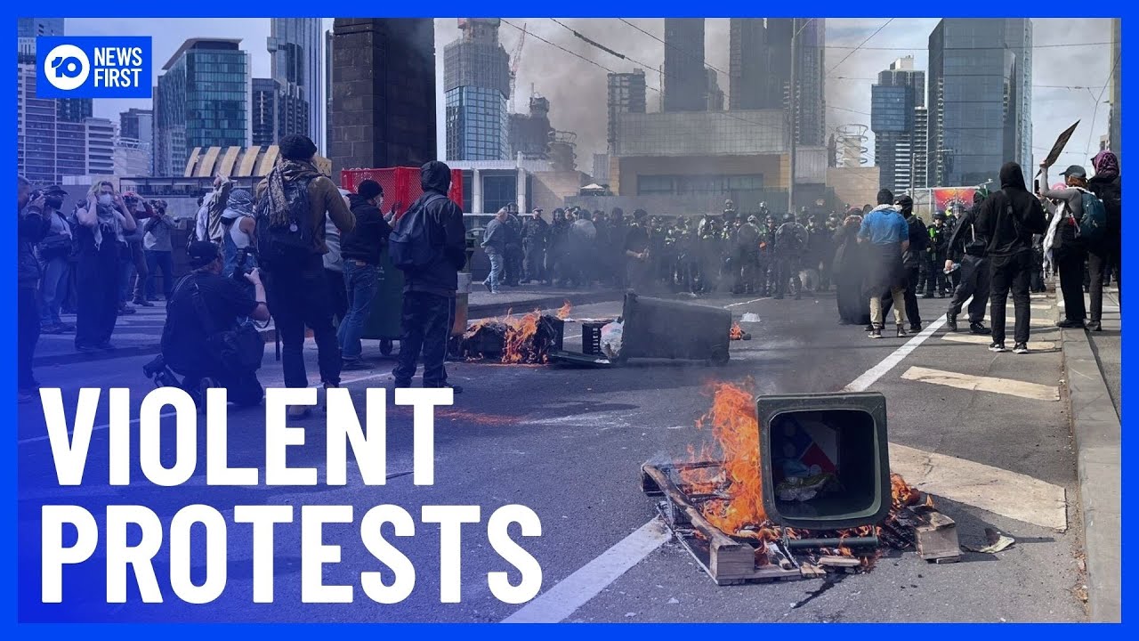 Protests At Melbourne Weapons Expo Turns Violent | 10 News First - YouTube