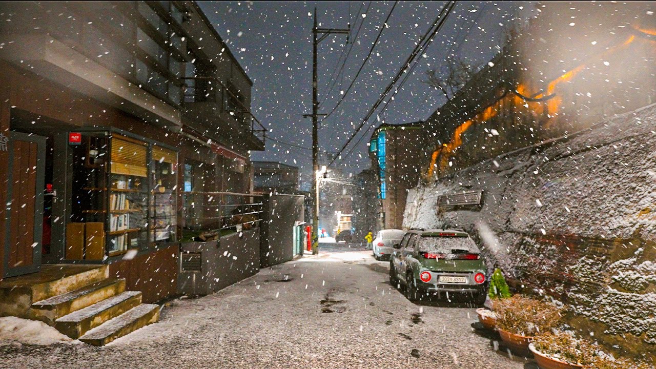 Snowfall In Bukchon Hanok Village Seoul Korea | Relaxing Snow Walk ...