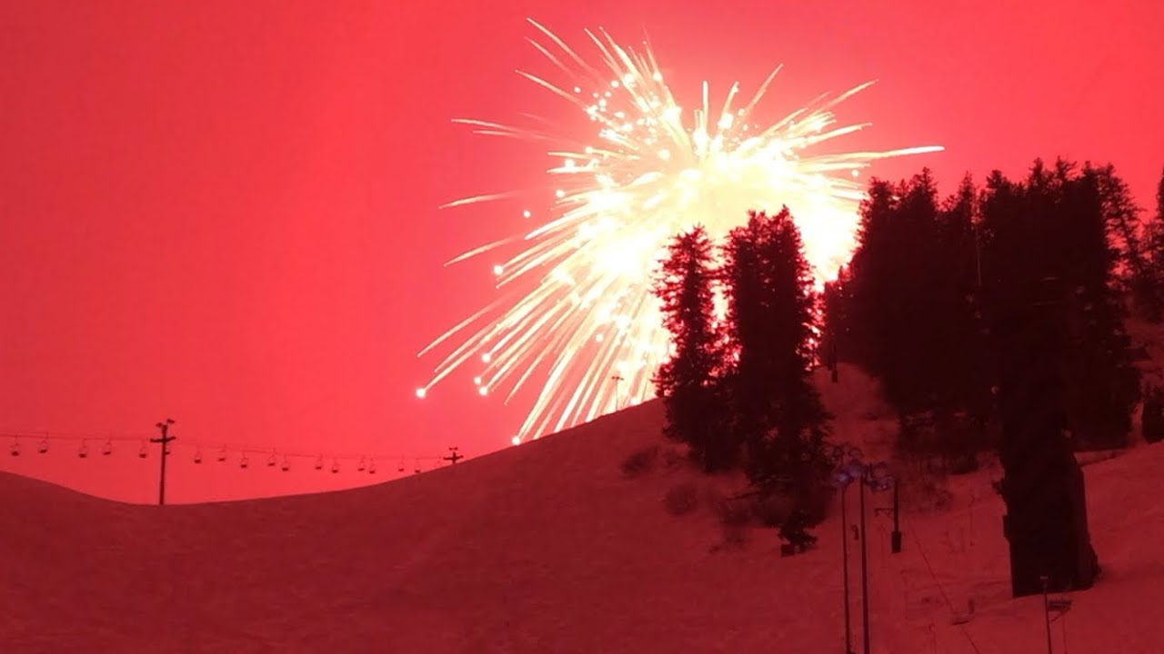 WORLD RECORD FIREWORK! Steamboat Colorado! - YouTube