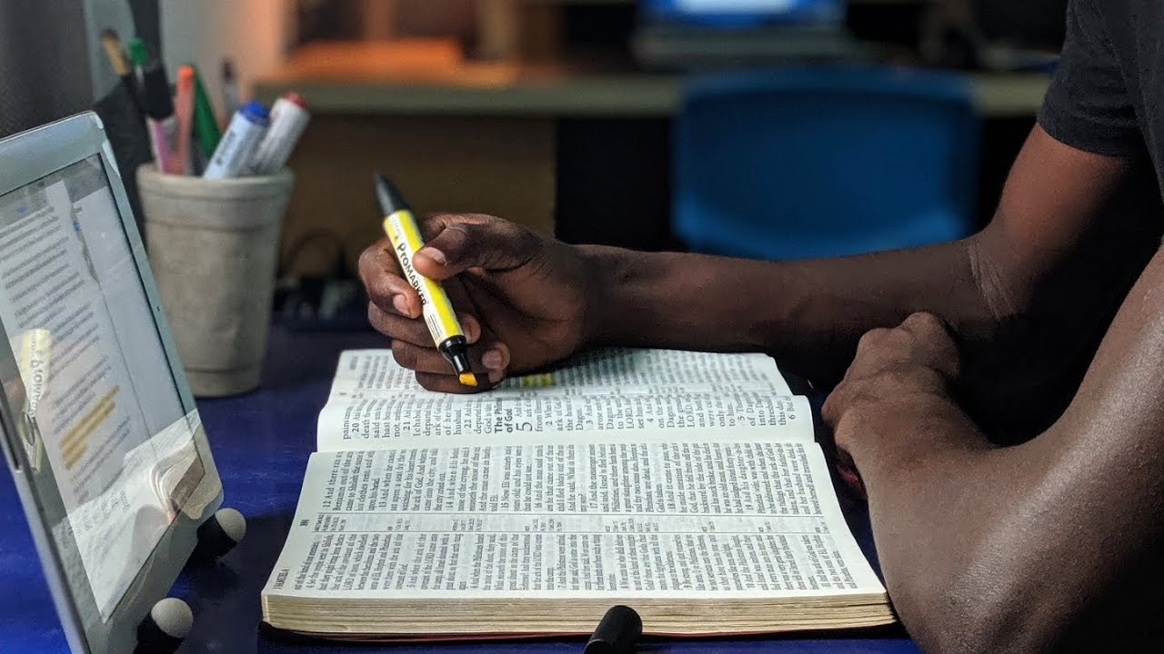 Study to show yourself approved with BlueScreen - YouTube