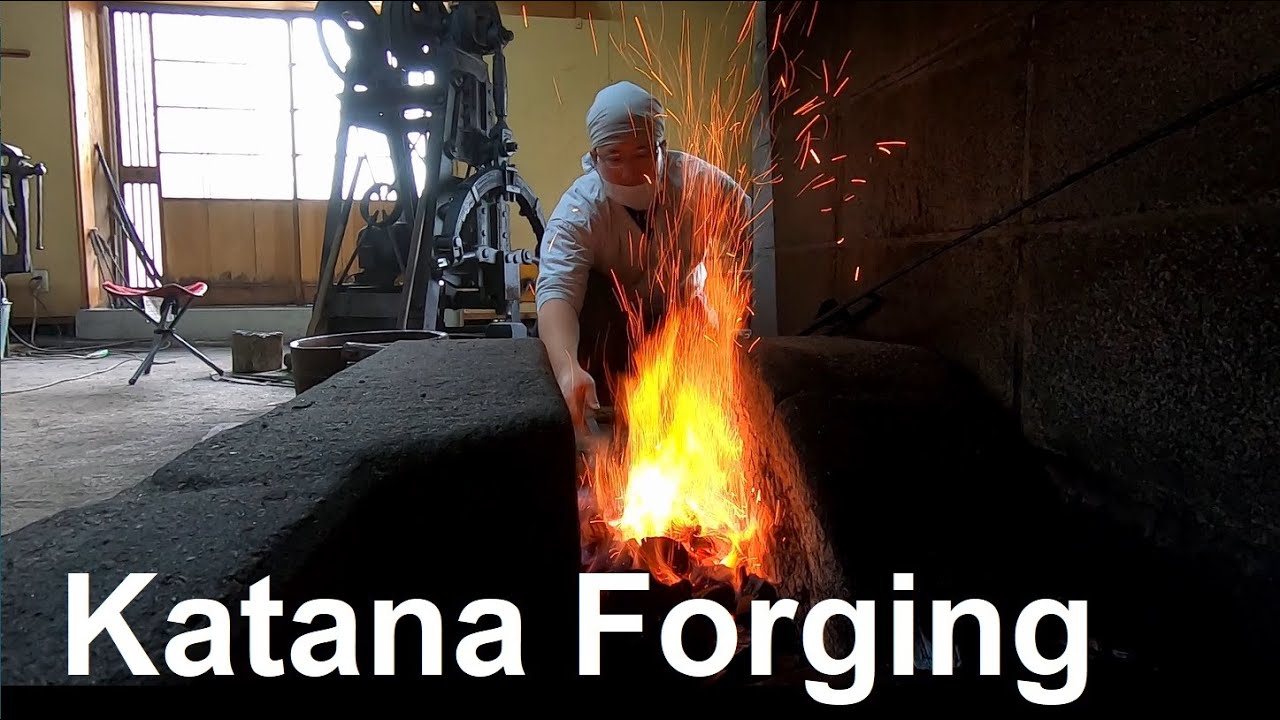See how a Japanese Swordsmith forges a Katana - YouTube
