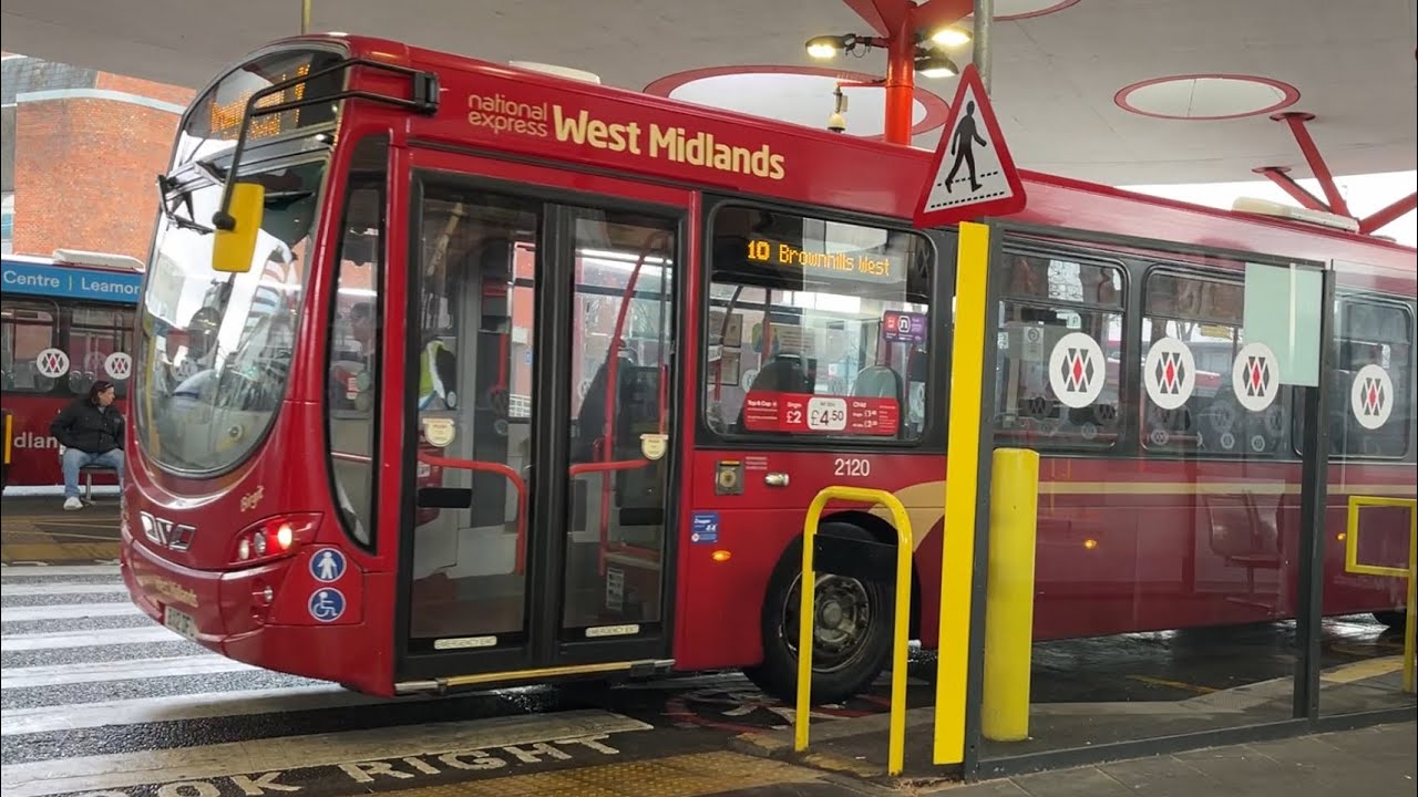 A Few Buses at Walsall Bus Station 1/3/2024 - YouTube