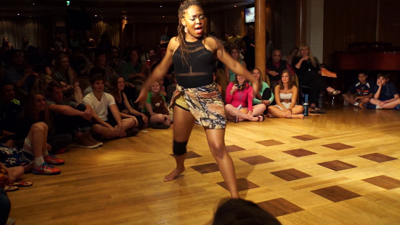 Bobbi Ponder performs dance routine for Semester at Sea talent show ...