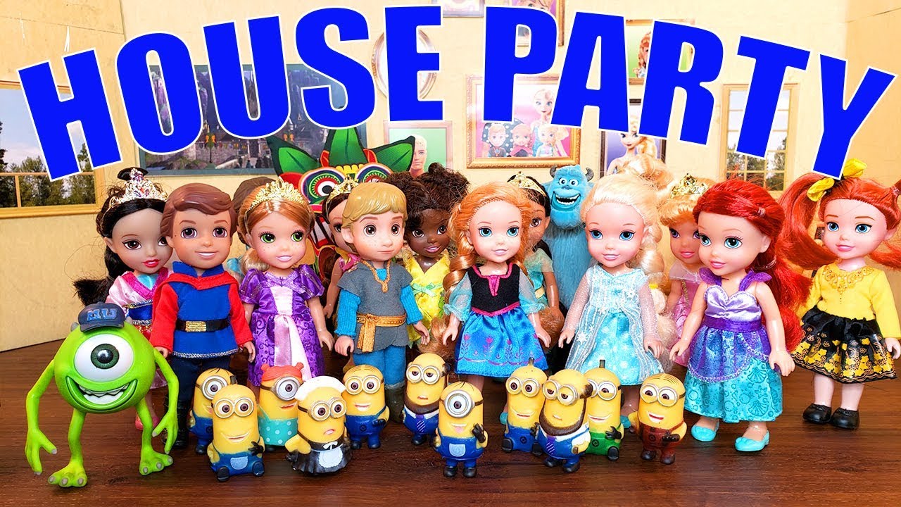 HOUSE PARTY! Elsa and Anna and Kristoff Toddlers have a House Party ...