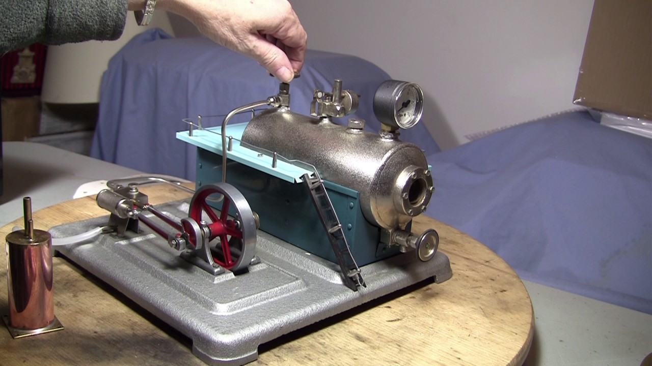 DDR East German steam engine #1 - YouTube