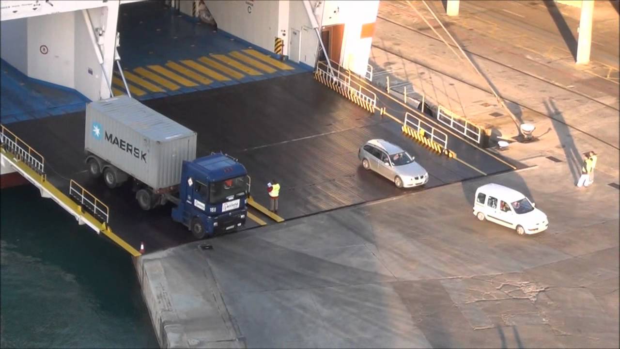 Ferry Loading Semis,Trucks, and Cars in Palma de Mallorca - YouTube