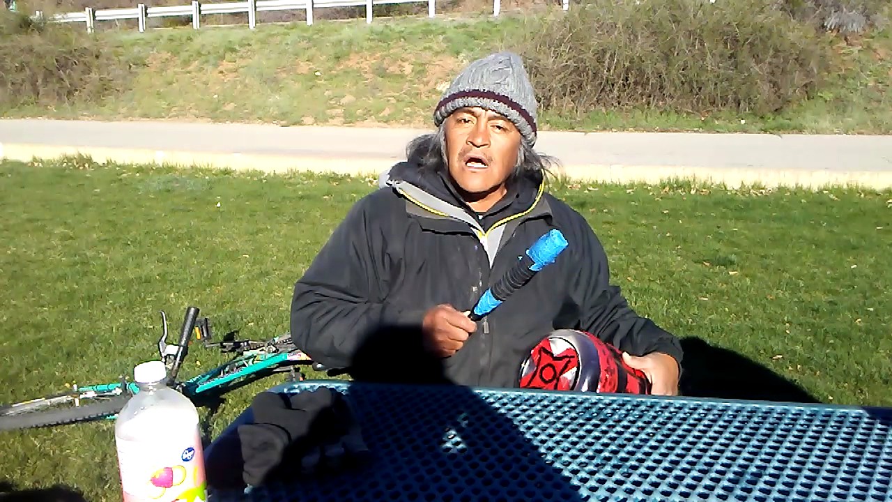 Apache Joe singing Glahlee song. - YouTube