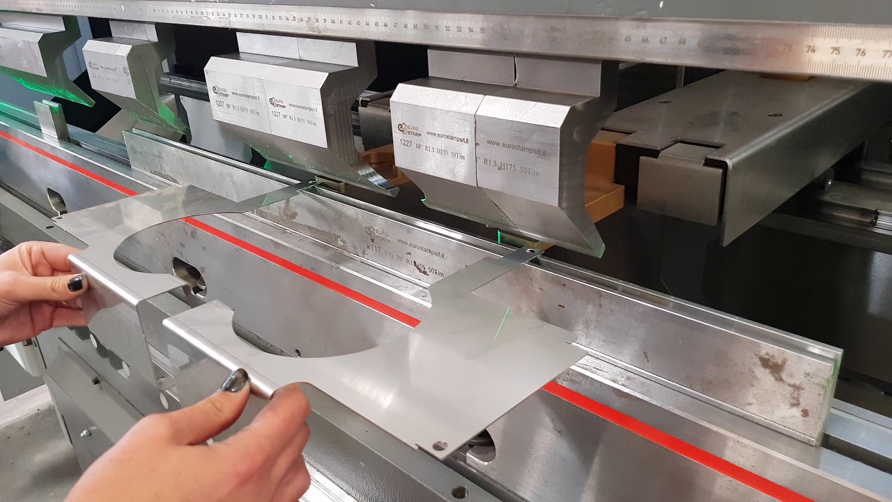 Bystronic Xpert 100 MONOFLO - YouTube