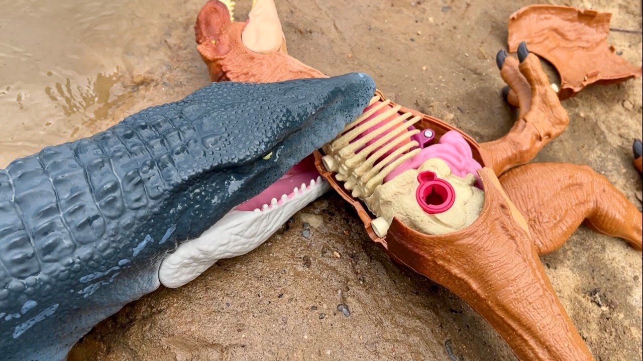 Mosasaurus VS Tyrannosaurus Battle. Jurassic World film captivity ...