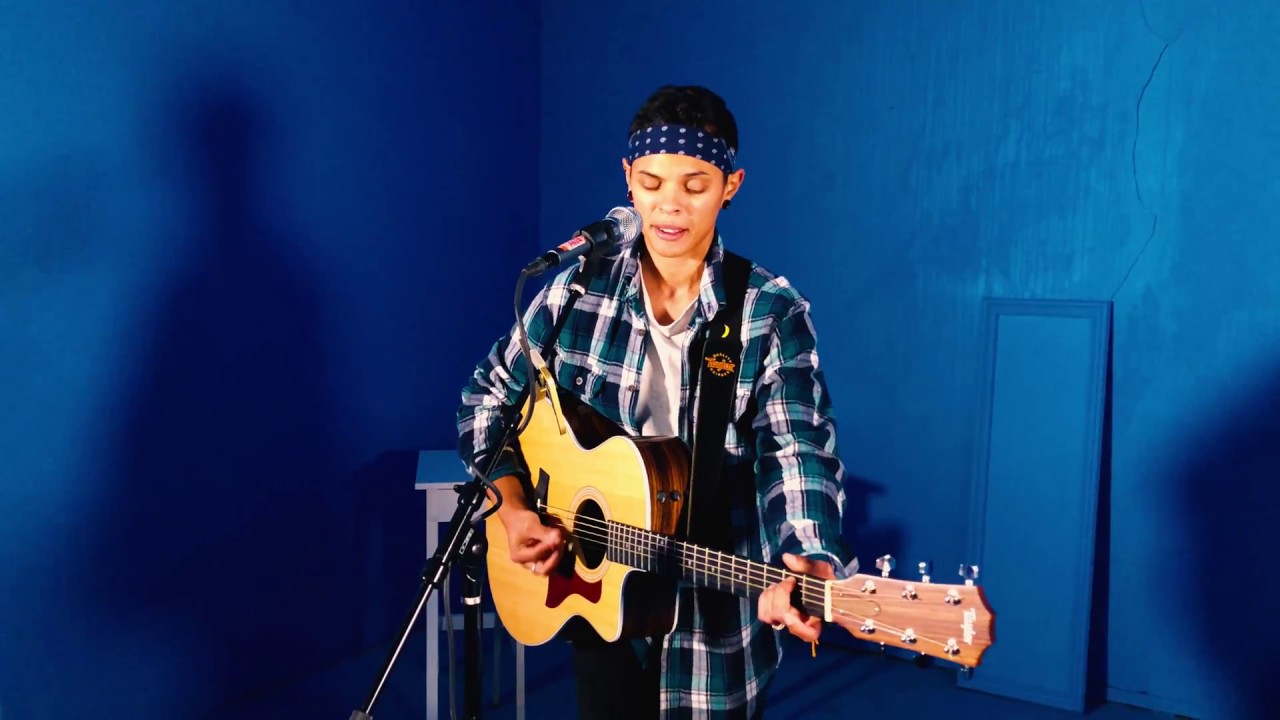 Autumn Nicholas // Tiny Desk Contest 2018 // In the Middle of it - YouTube