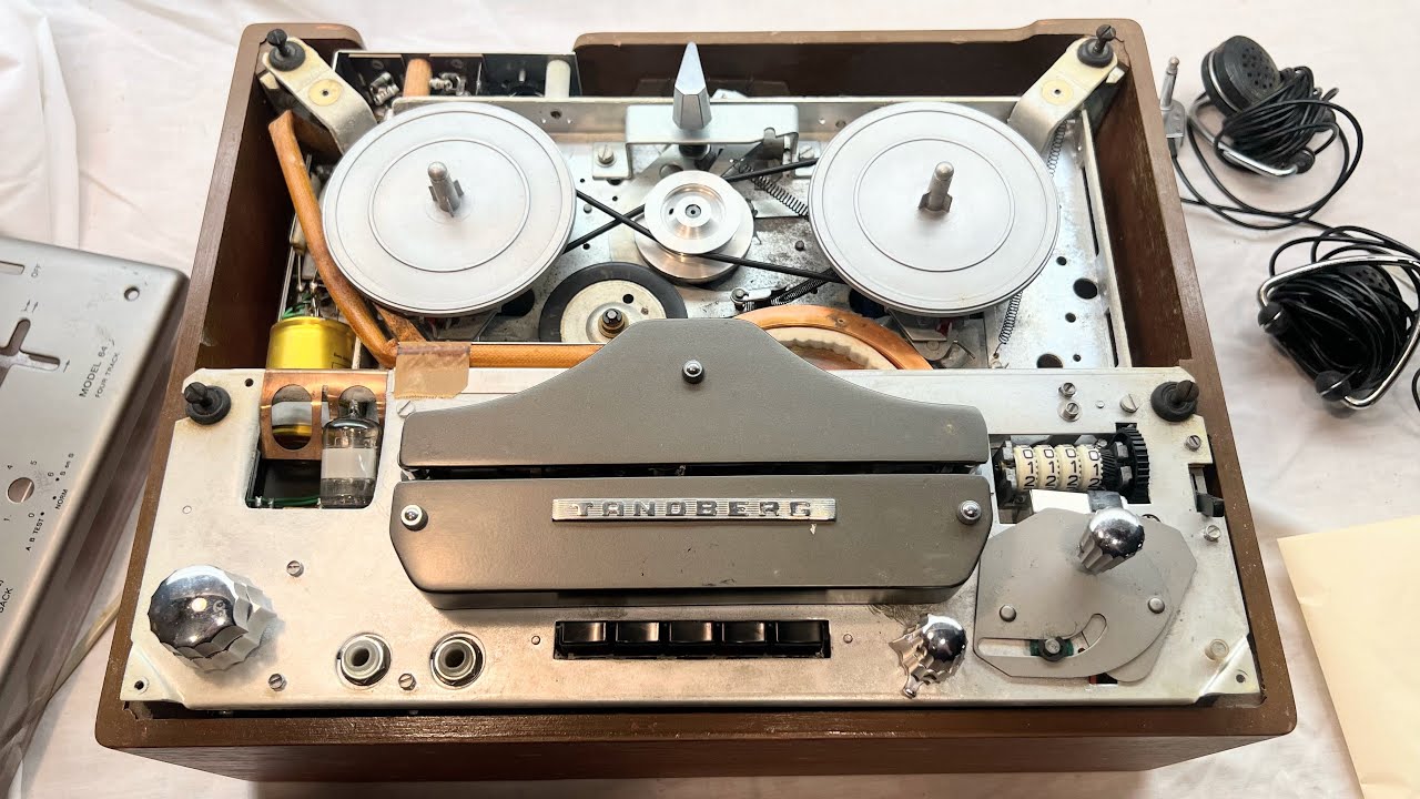Vintage Tandberg Model 64 4 track recorder in wooden case - YouTube