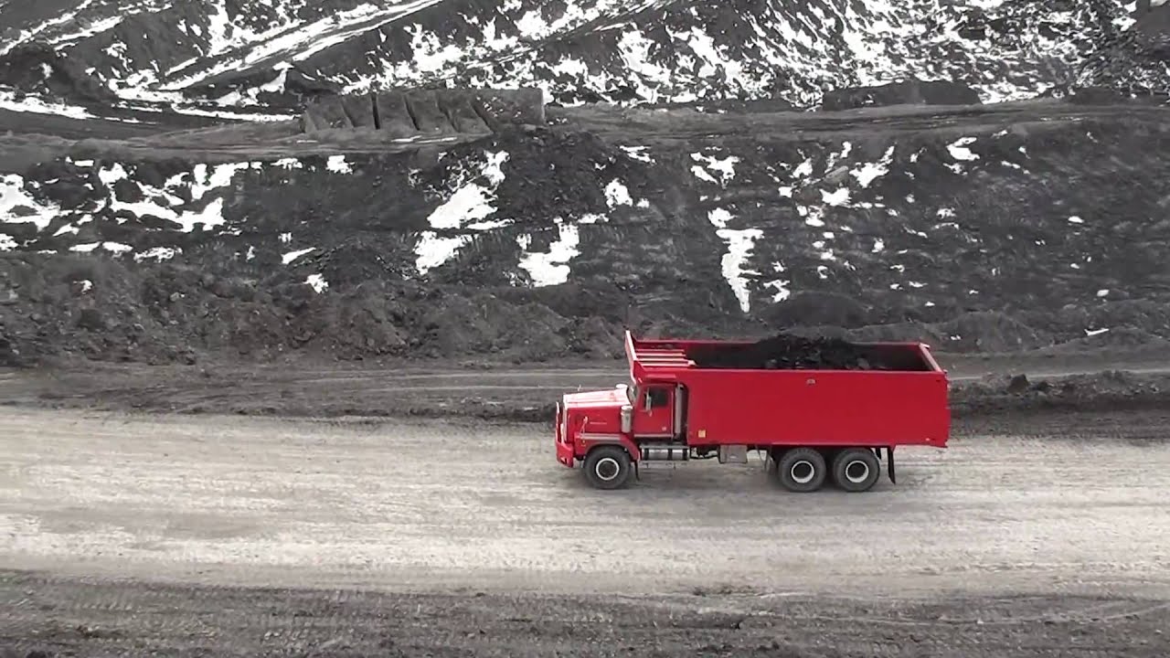 Big Star Hauling Coal - YouTube