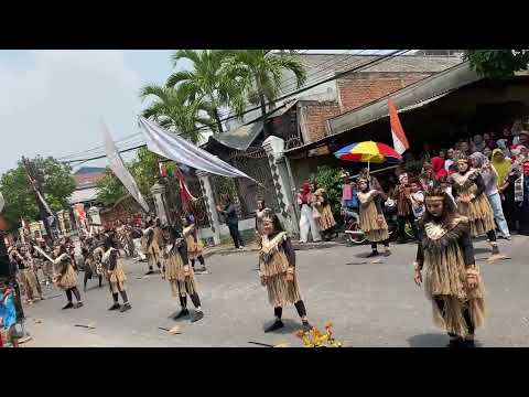 Tarian suku asmat papua perform karnaval terbaik #viral #karnaval #papua #fyp #trending #video 
