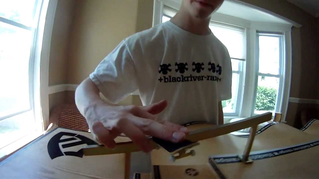 Fingerboarding 33 - G8 Park Mini With Mike Schneider [Read Description ...