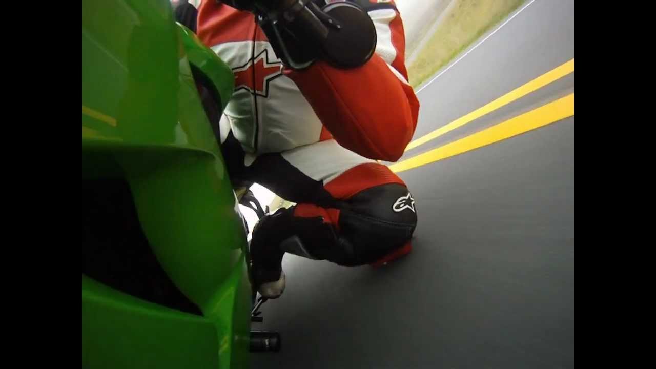 HOW TO DRAG YOUR KNEE - YouTube