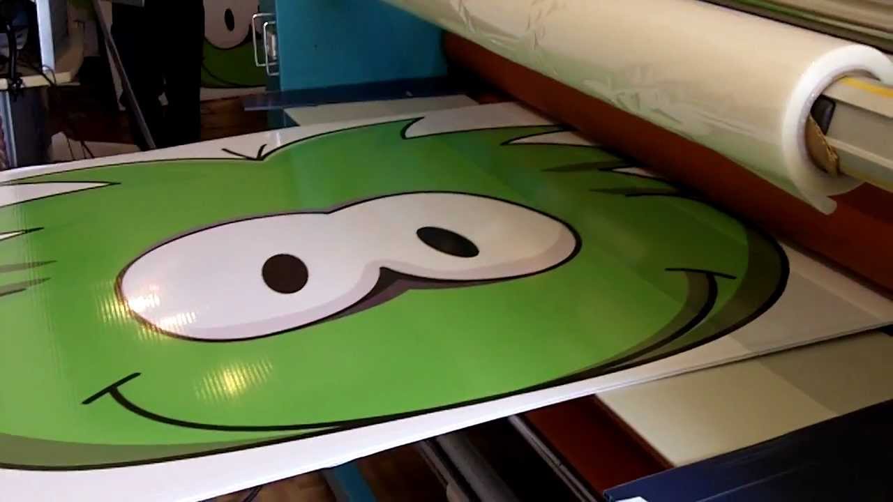 Impresión de vinil montado sobre Coroplast - YouTube