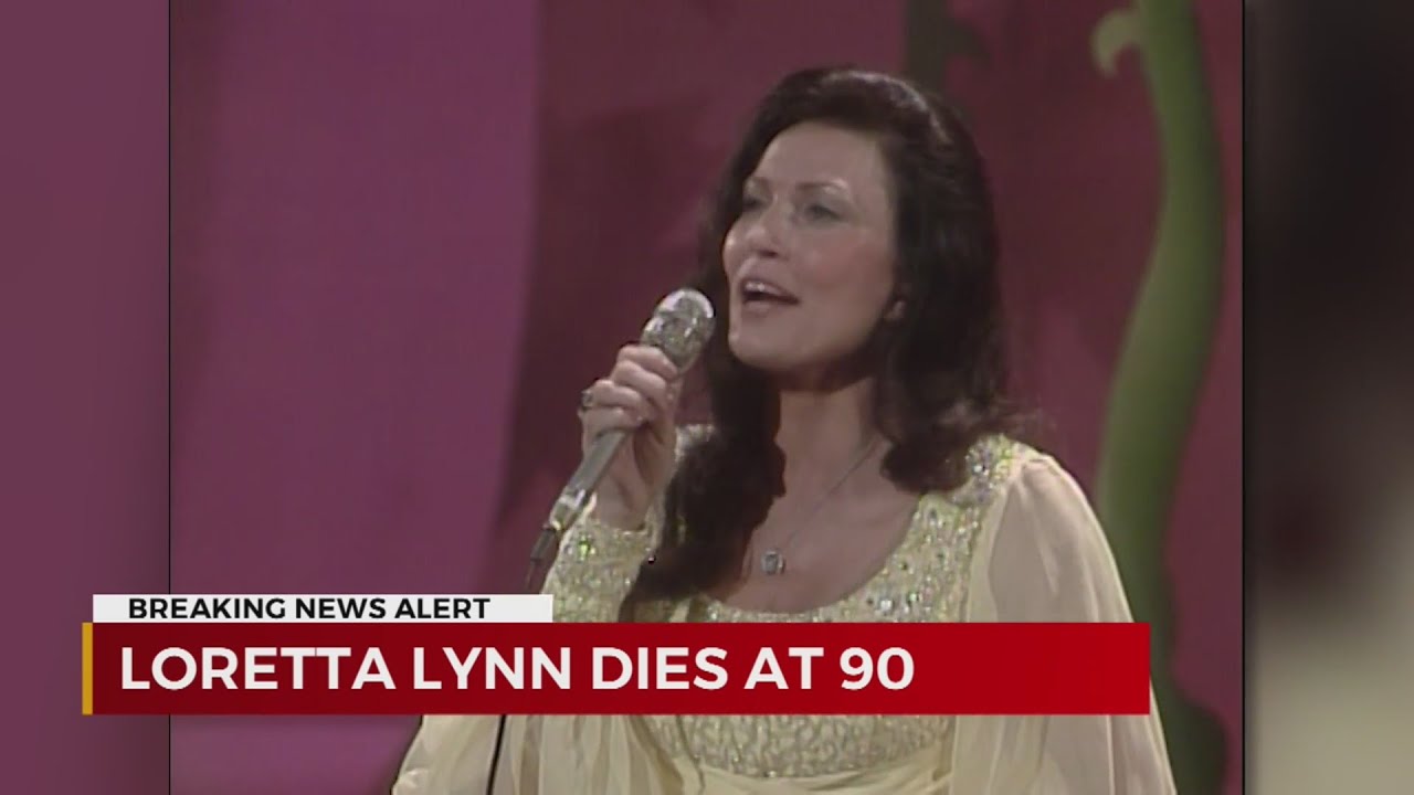 Loretta Lynn dies at Tennessee ranch - YouTube