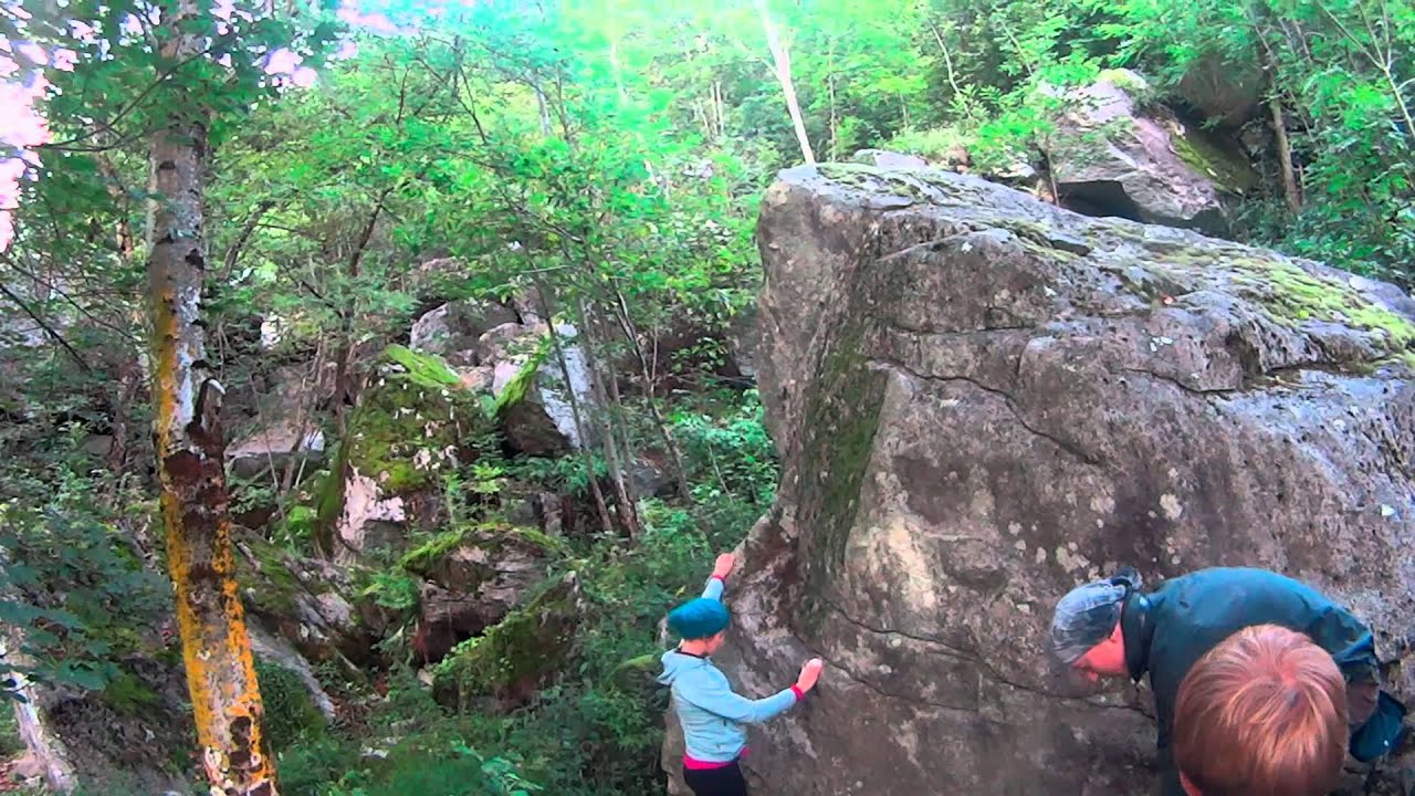 Val Di Mello Bouldering - YouTube