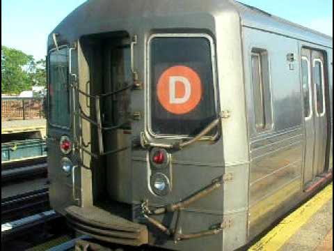 R68 D Trains & R127/R134 Refuse Motors at 18th Ave - YouTube