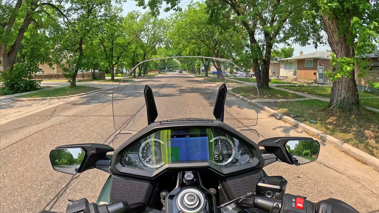 Honda Gold Wing Winnipeg Ride 72 - YouTube