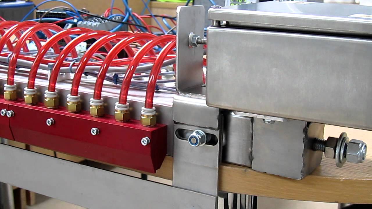 Vision Controlled Reject Nozzle Positioning System - YouTube